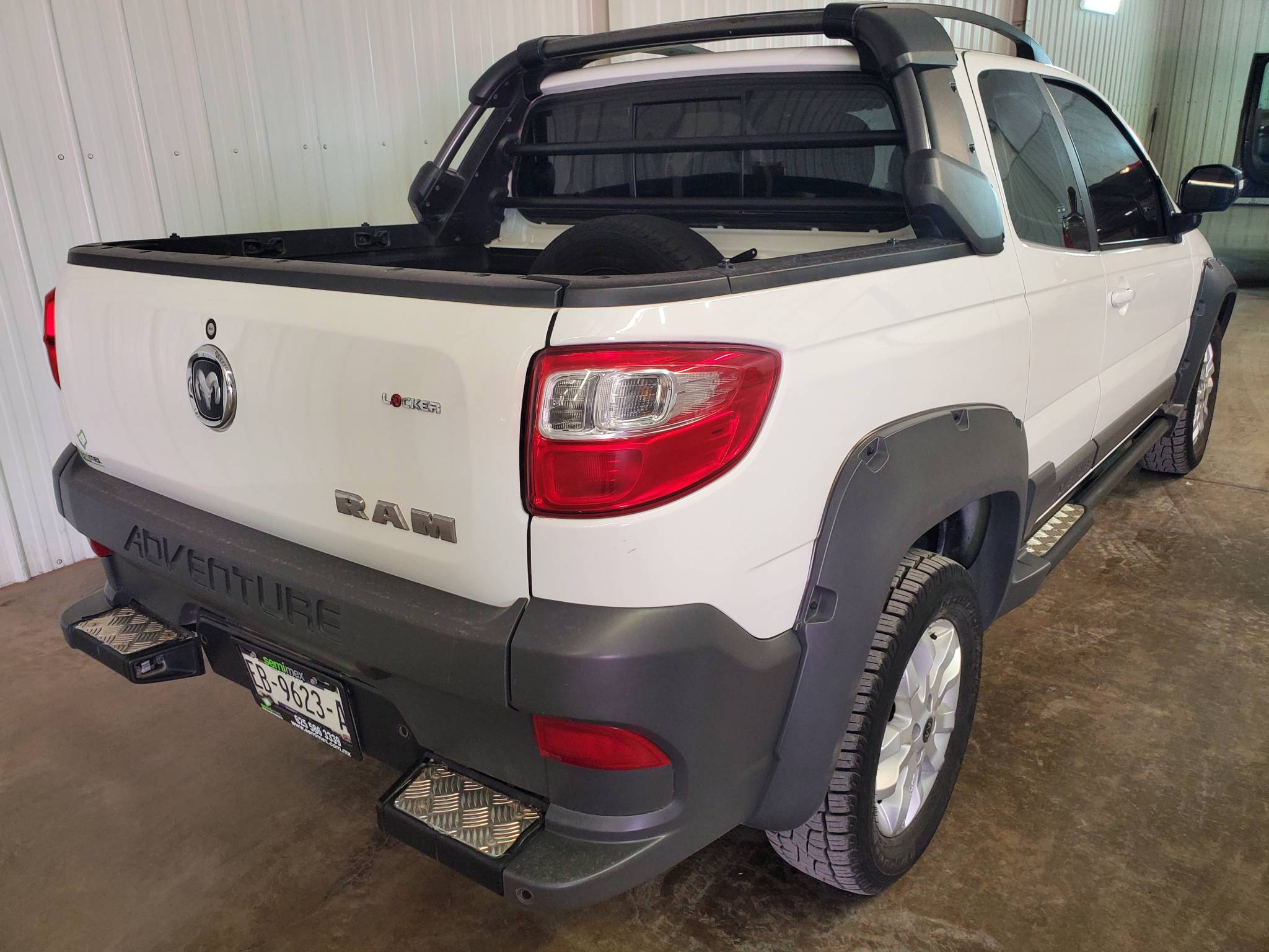 DODGE RAM 700 CLUB CAB ADVENTURE 2017 – SemiMex